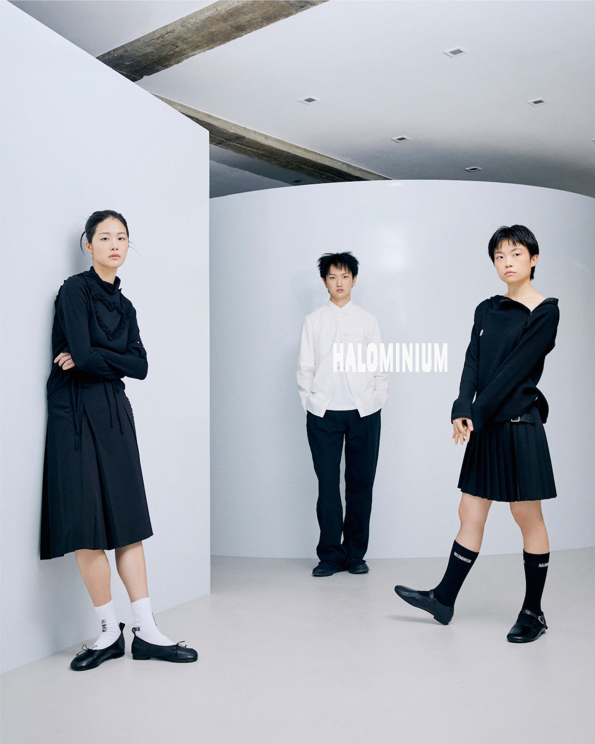 천사들의 합창(The Chorus of Angels) (2022) – HALOMINIUM